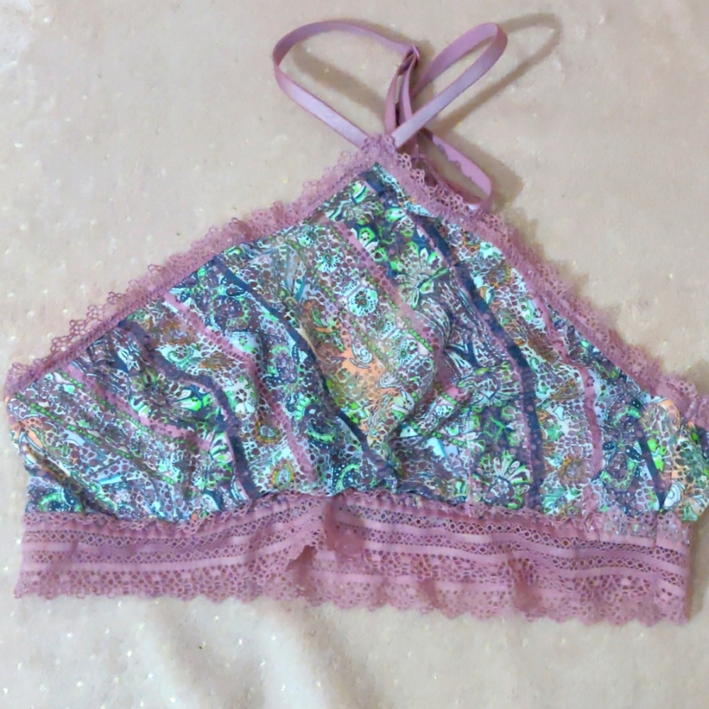 Victoria's Secret Wire Lace Bralet Size Medium - Gem